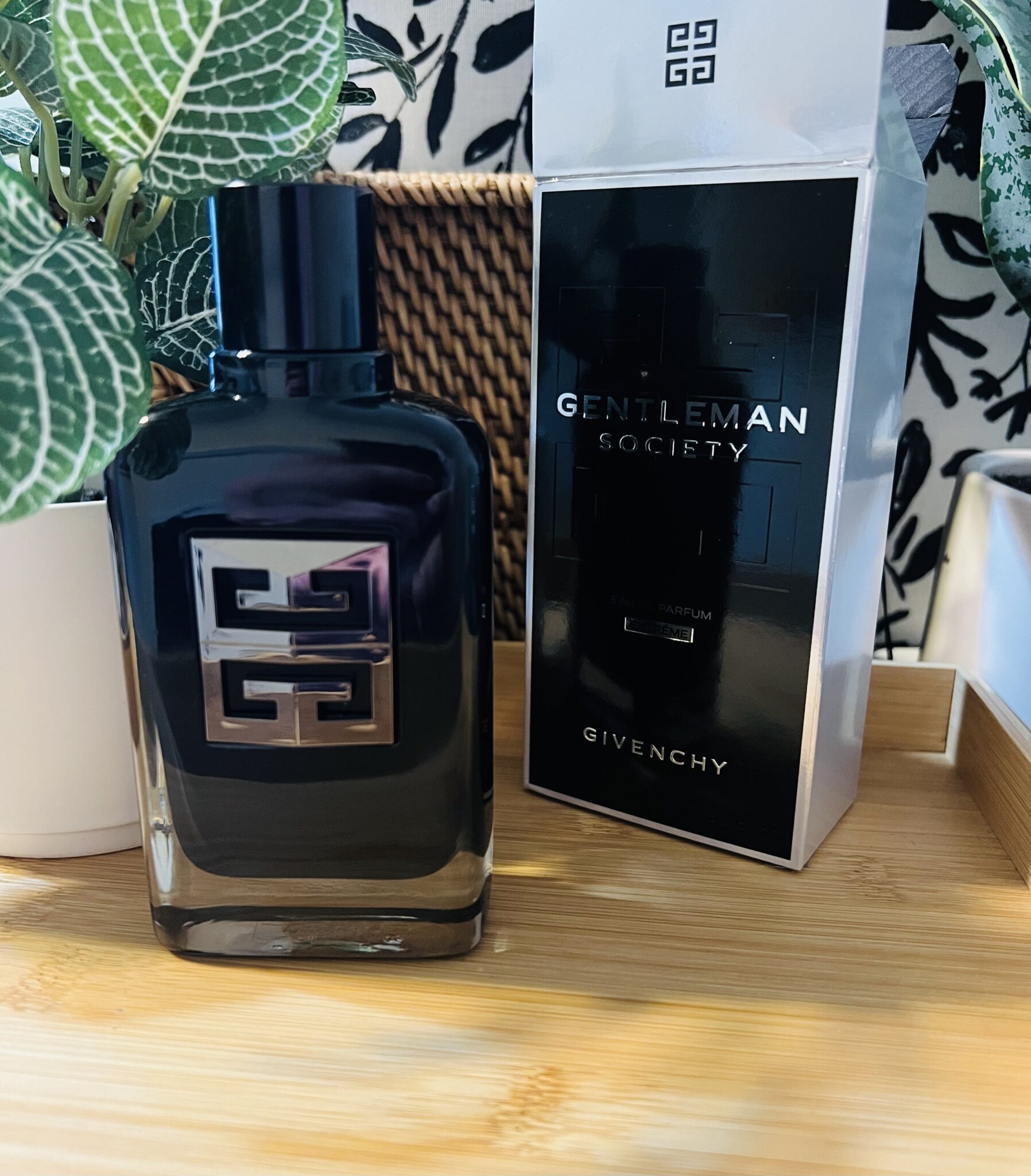 10 Best Givenchy Colognes for Men | bestmenscolognes.com
